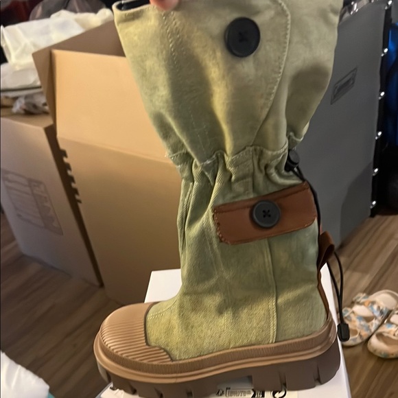 Jingpin | Shoes | Green Combat Boots With Brown Leather Trim And Chunky ...